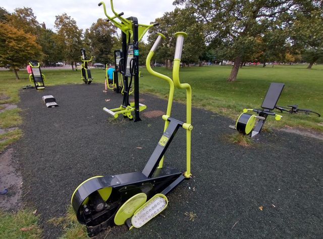 Clapham Common’s all-new free waterpark is open! | Lavender-Hill.uk ...